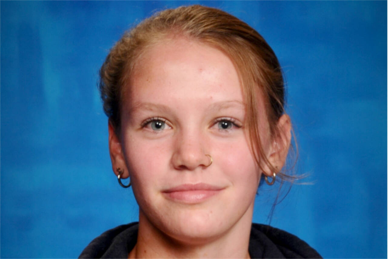 ATHLETE OF THE WEEK: Ivy Barrett, Sequim track and field | Peninsula ...