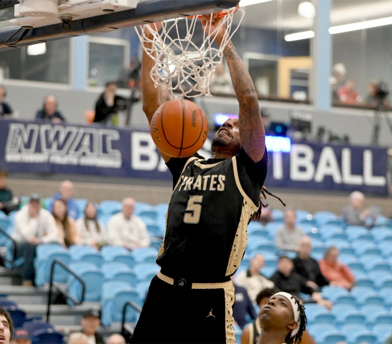 NWAC MEN’S TOURNAMENT: Pirates lose in opener | Peninsula Daily News