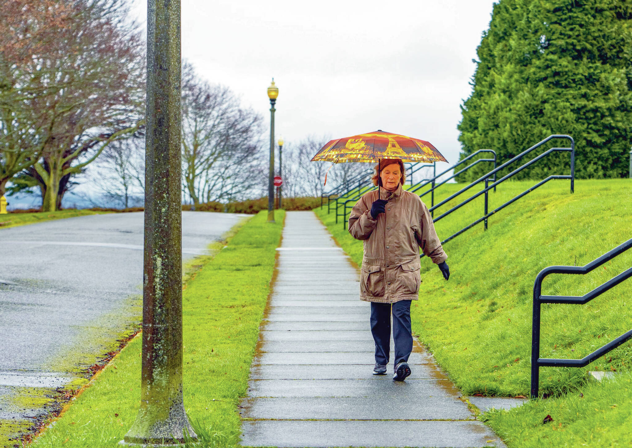 Soggy stroll at Fort Worden | Peninsula Daily News
